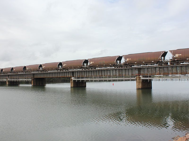 Sandgate Rail Bridge - Novocastrian Scaffolding